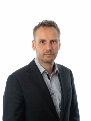 Dealmaker | Arno Vink